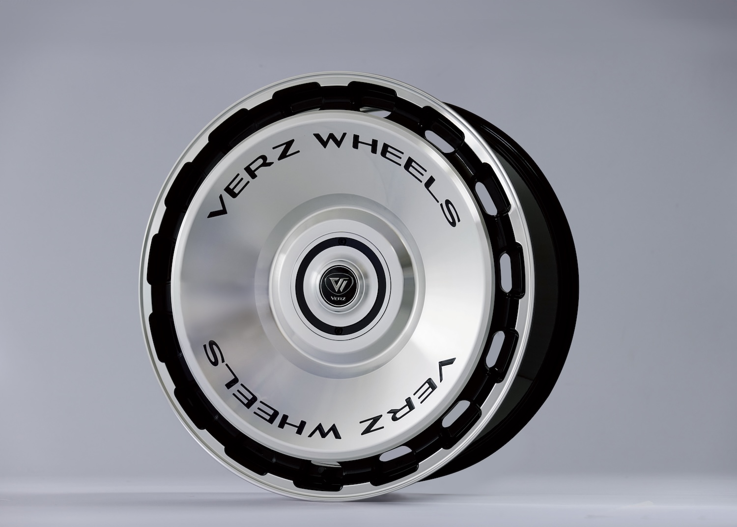 VERZ-WHEELS NEX01 VERZカスタムホイールNEX01｜KUHL JAPANがプロデュースする究極の「立体造形美」カスタムホイール